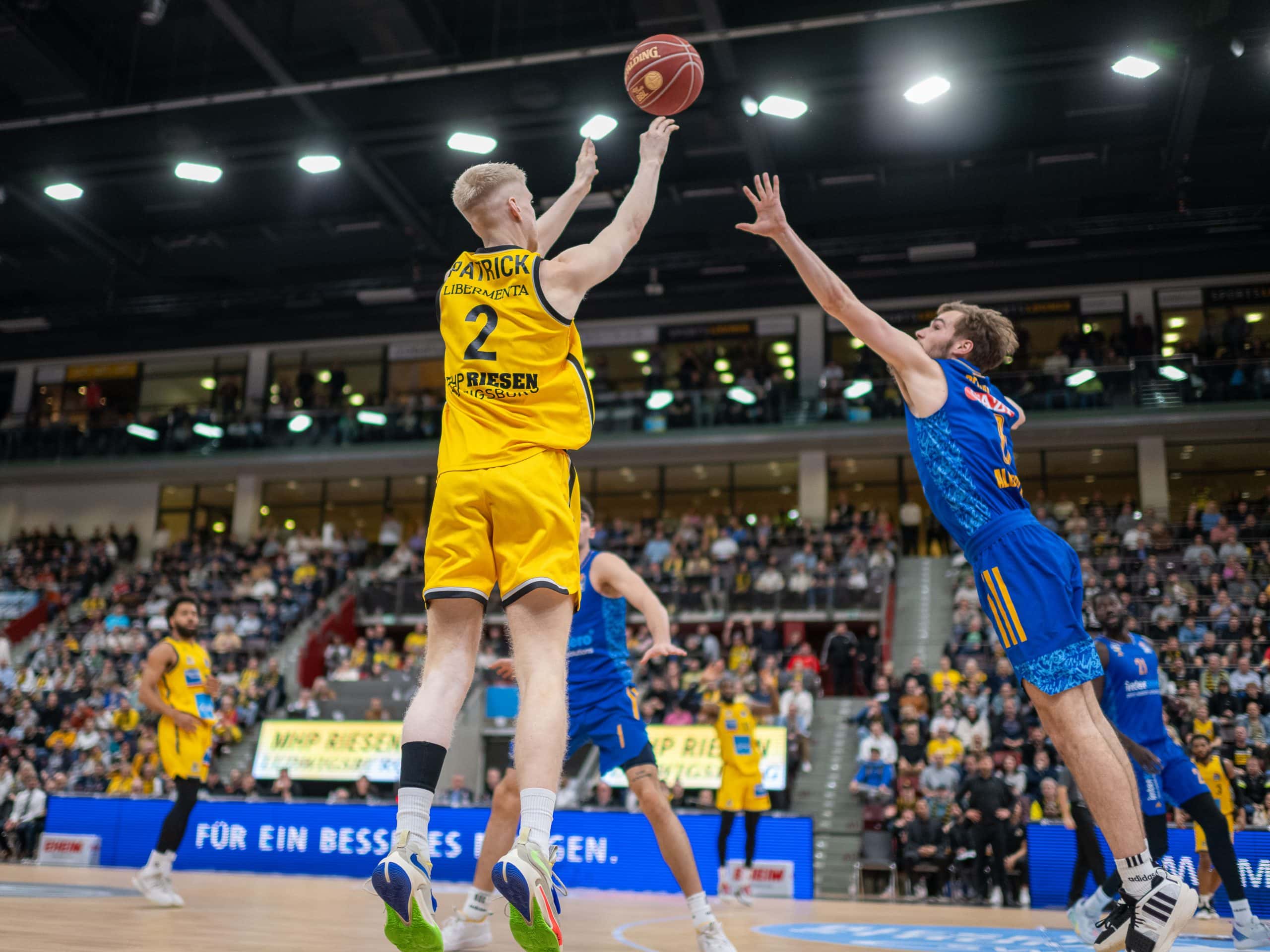 Gelb-Schwarzes Tollhaus: Ludwigsburg zwingt Berlin in die Knie | MHP ...