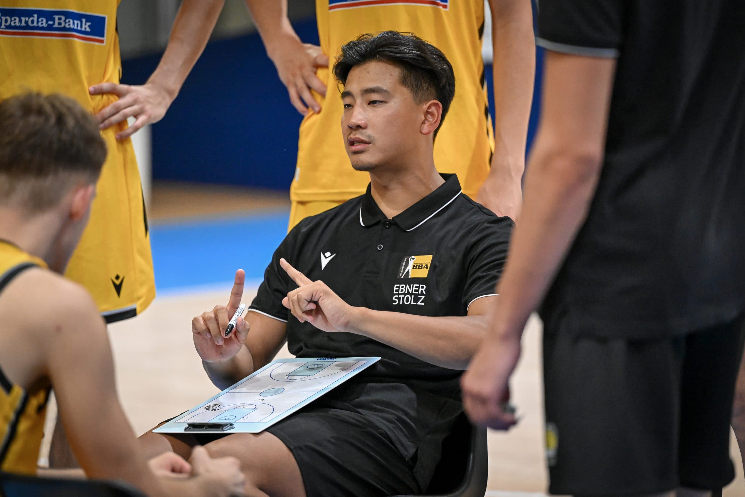 Khee Rhee bleibt BBA-Headcoach in NBBL & ProB | MHP RIESEN Ludwigsburg