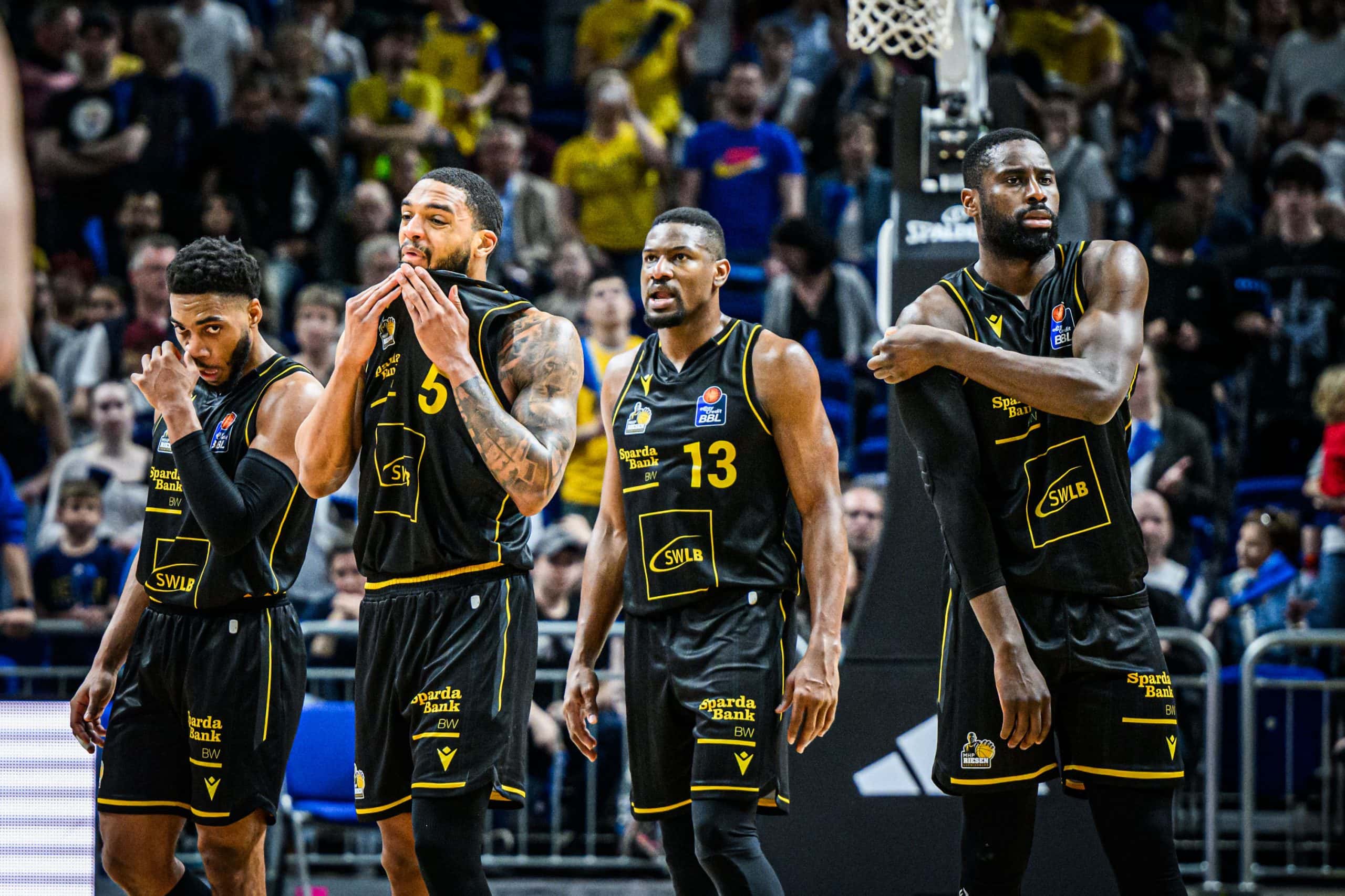 Wenige Rebounds + wenig Defensive = keine Siegchance | MHP RIESEN ...