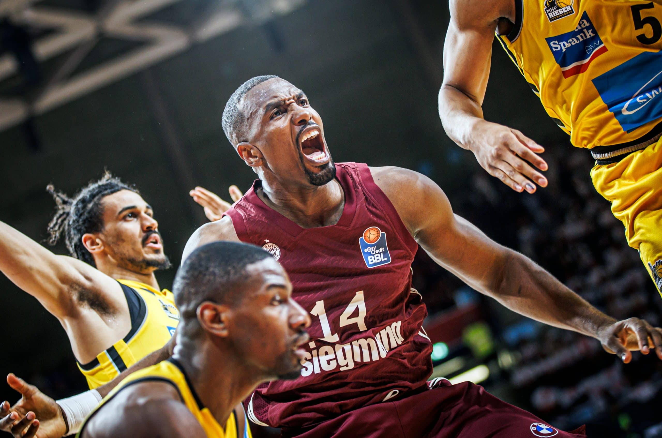 Bloque Serge Ibaka 2024