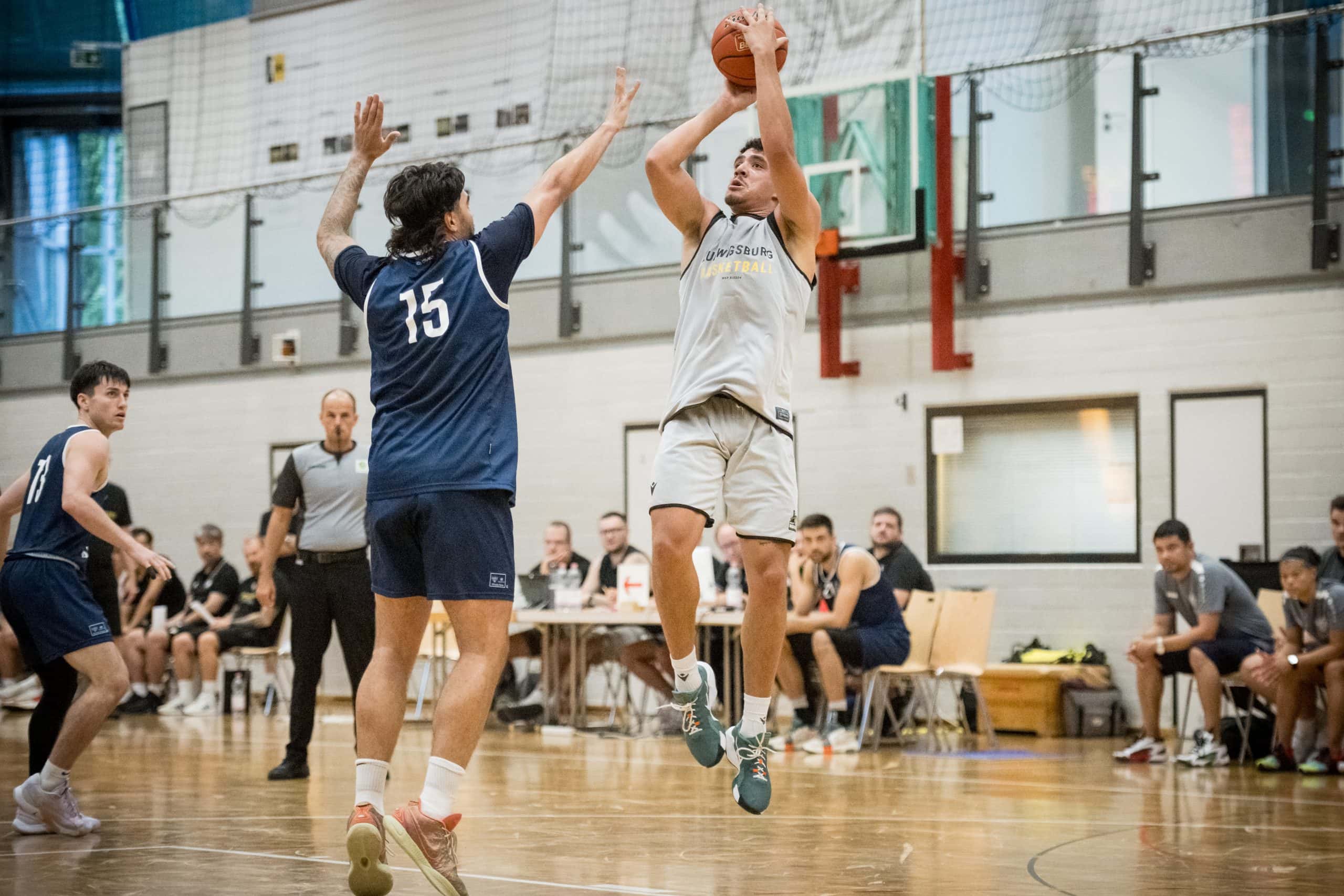 Erster Belastungstest mit defensiver Note | MHP RIESEN Ludwigsburg